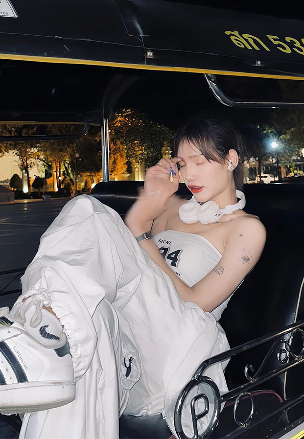 นานี่ ดาวทวิต นางแบบ Onlyfans คลิปหลุดความสวยแซ่บ งานดี ถึงใจ 18+